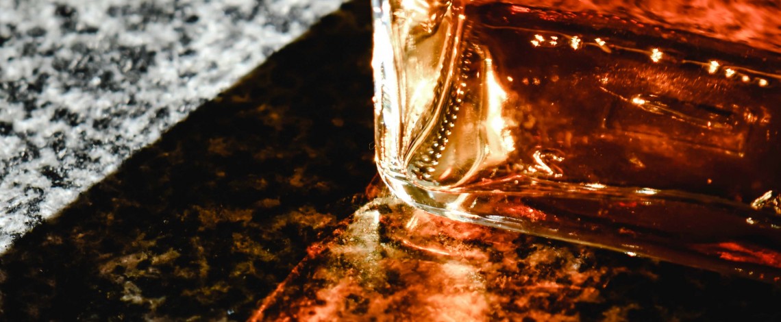PEATED MALT WHISKY - Whisky Antique, Whisky & Spirits