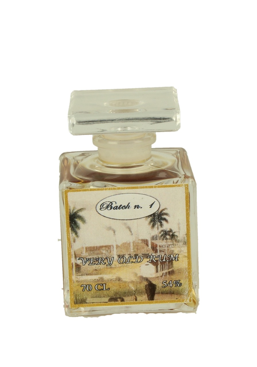 VERY OLD RUM SILVER SEAL Batch N. 1 distillation date circa 1920 -1950 ...